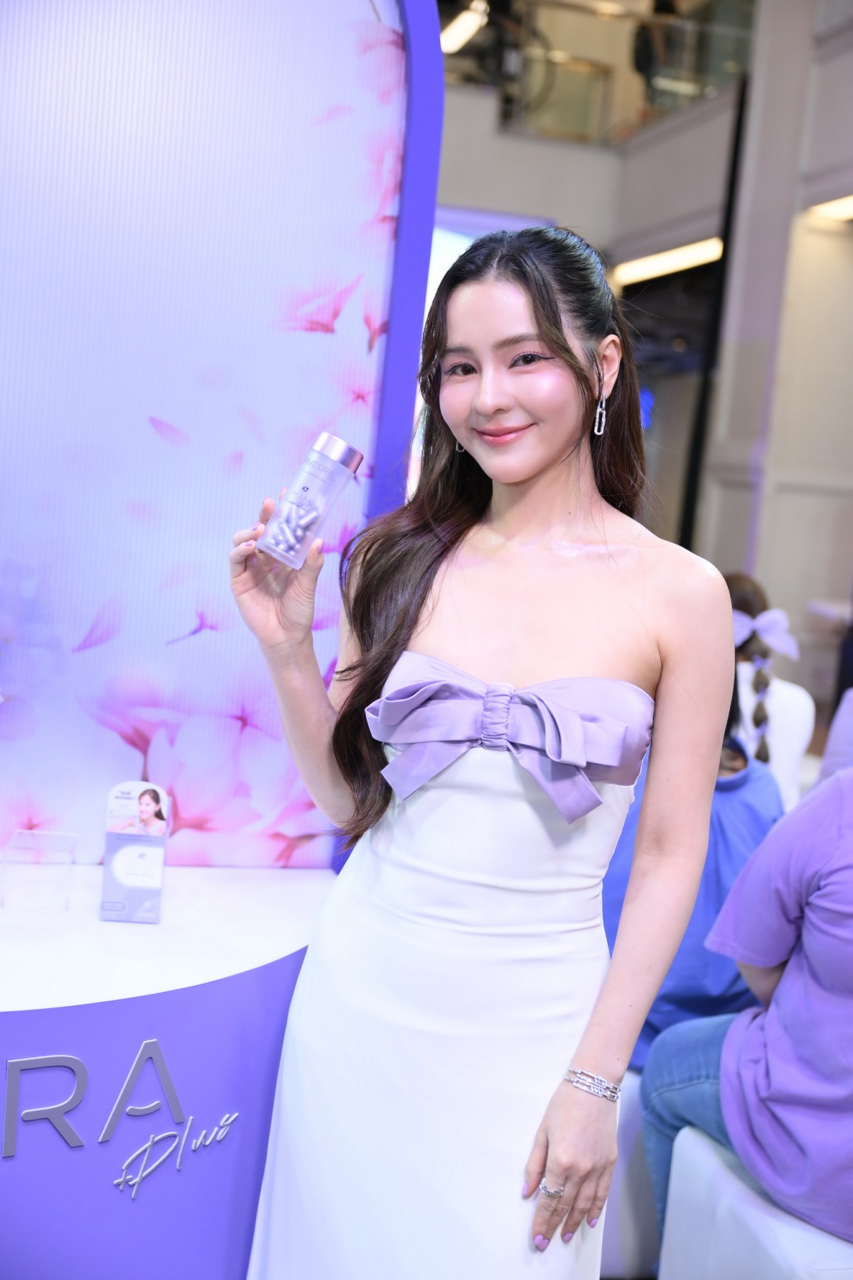NUCERA ฉลอง 4 ปี เปิดตัว "ออม สุชาร์" พรีเซนเตอร์คนแรก พร้อมเผยโฉม ...